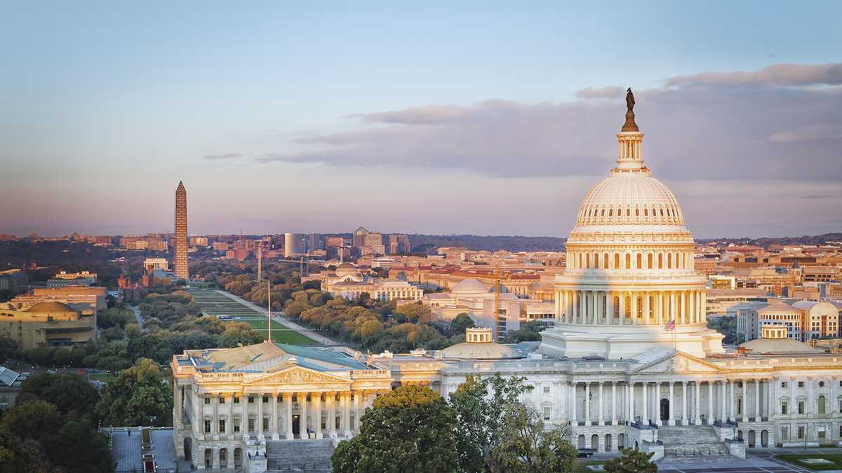 Federal workers face midnight deadline to report accomplishments