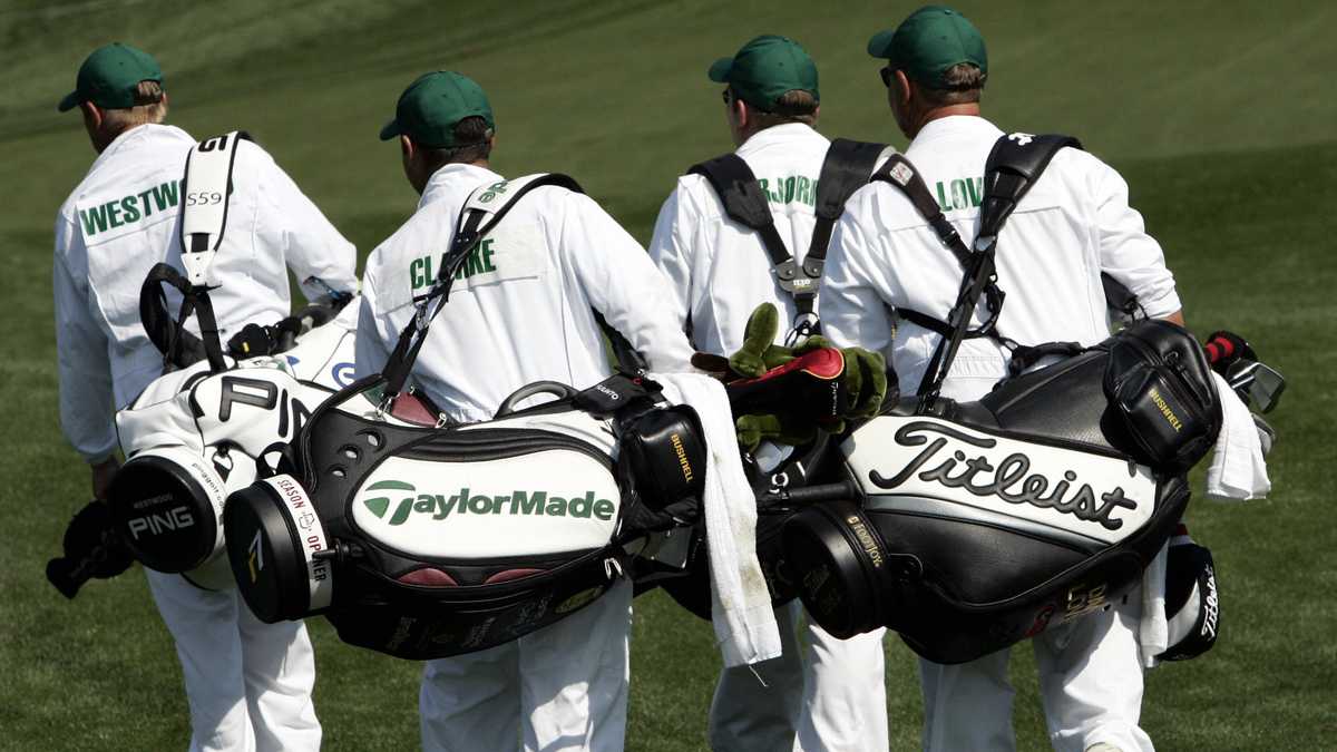 How much do caddies make at the Masters?