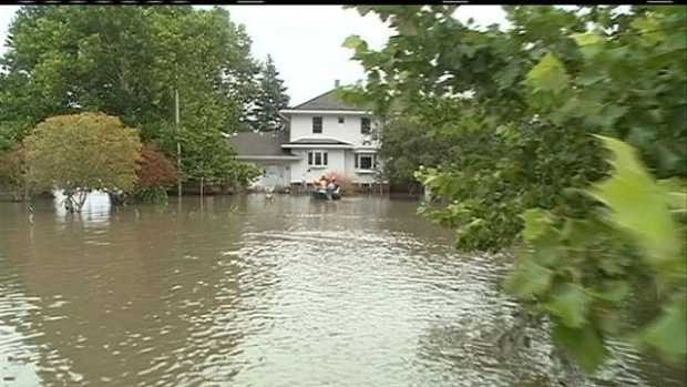 Town celebrates unity one year after flood