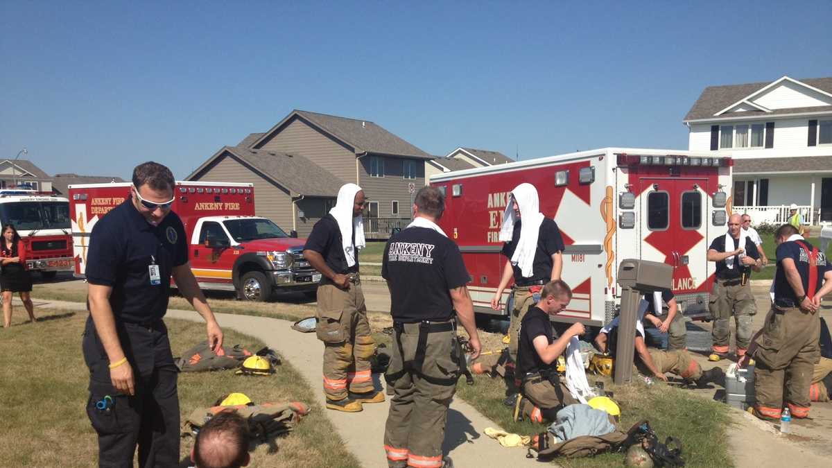 Photos: Crews battle Ankeny house fire