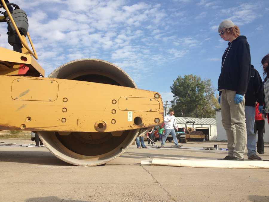 Photos: Students use steamroller to create art