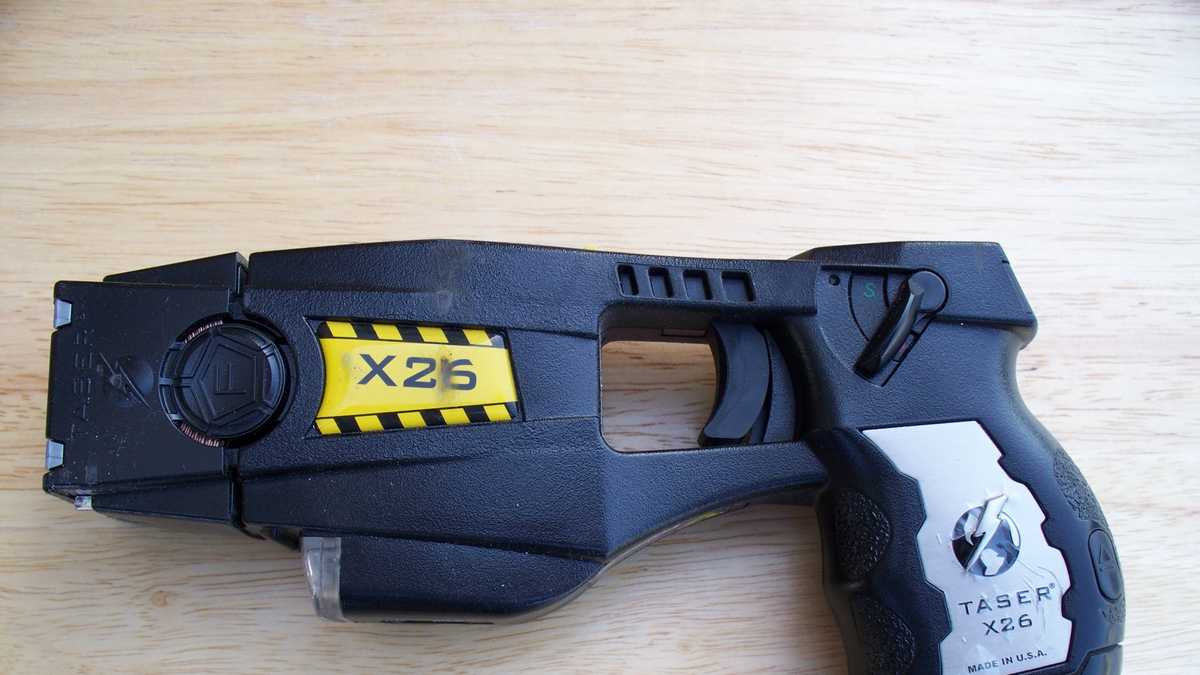 Taser expert weighs in on new plan to arm state officers