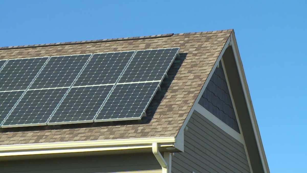 Iowa court gives green light to solar energy deals