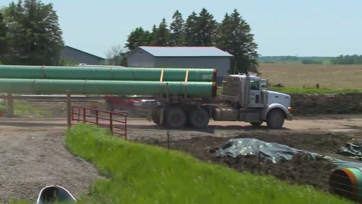 Board approves resolution that rejects controversial pipeline