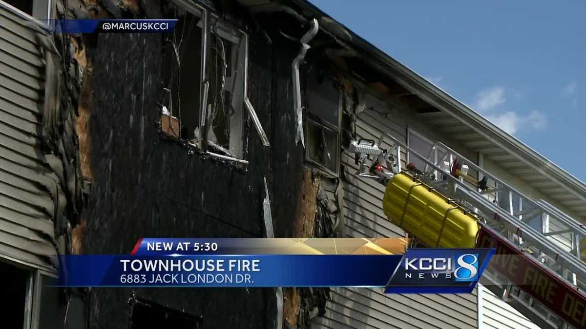 Metro fire causes extensive damage to townhome