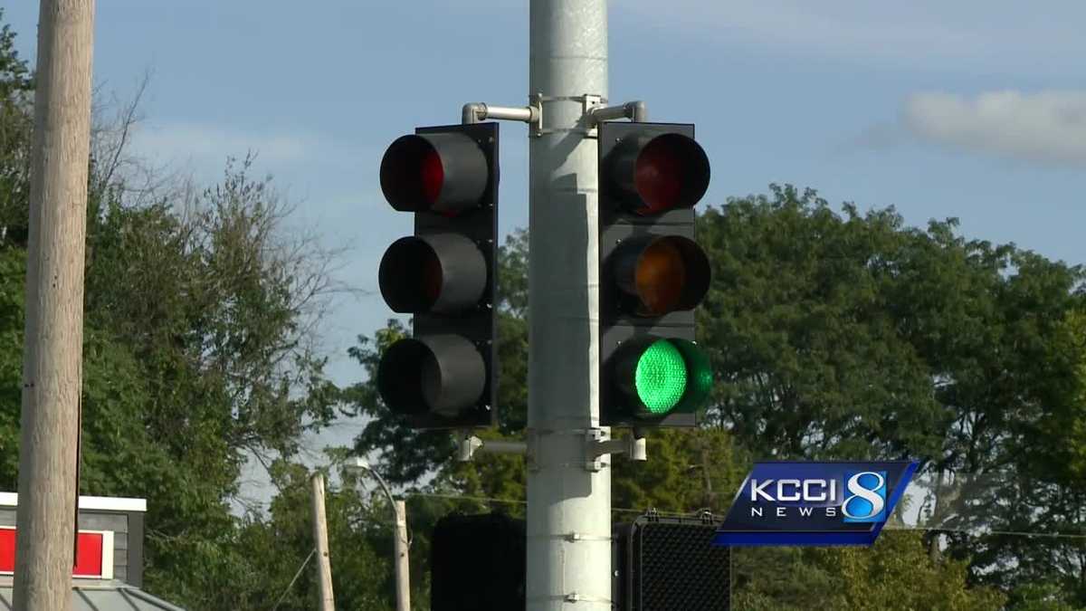 City approves new stoplights that 'see' traffic