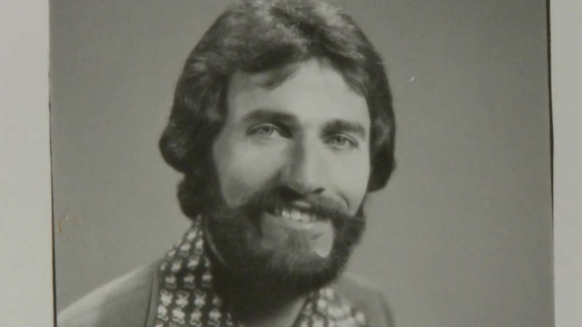 Iowa storyteller retires after illustrious 48-year career Iowa storyteller retires after illustrious 48-year career