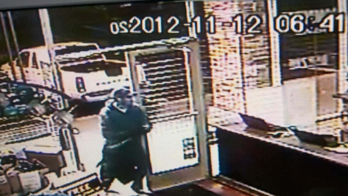 Laptop thief caught on camera