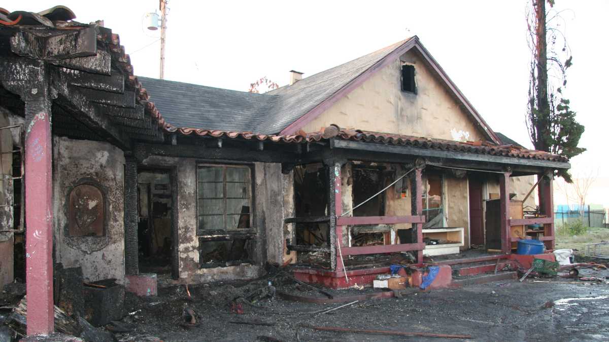 Photos: Ceres fire forces residents to flee