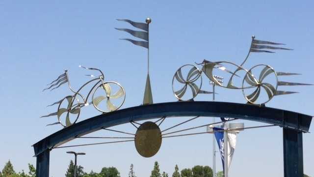 Davis community dedicates bicycle arch in memory of cyclist