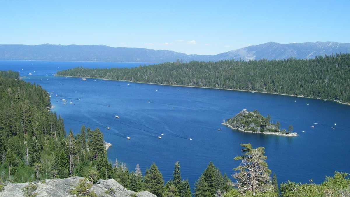 9 victims rescued from Tahoe after boat capsizes