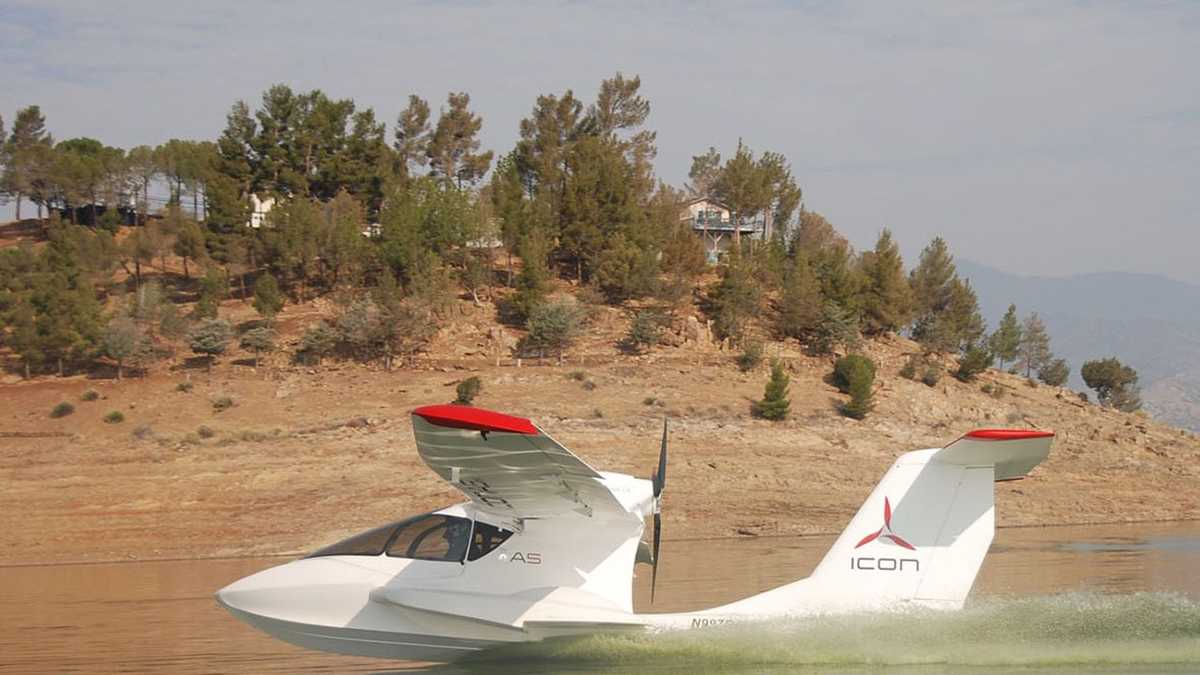 Photo: ICON A5 amphibious aircraft