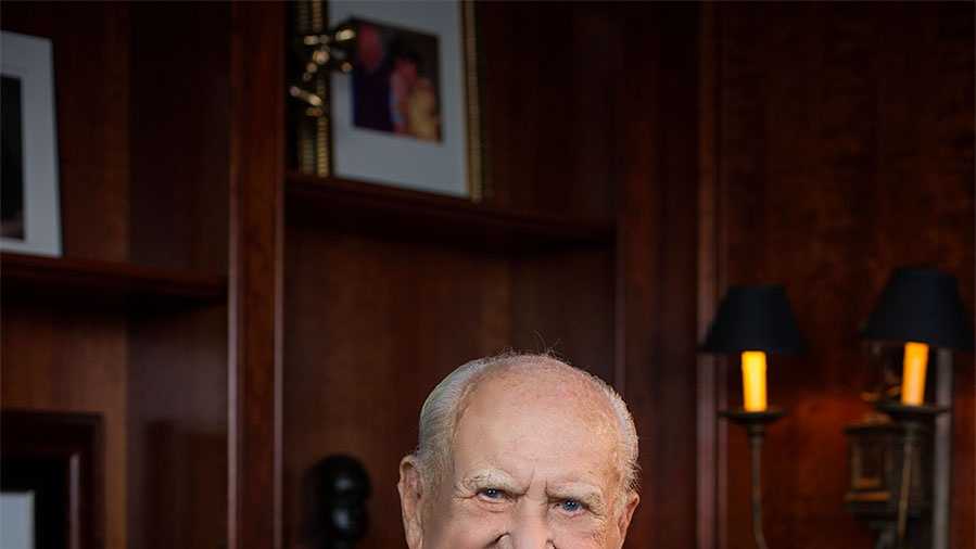 Sacramento native, real estate founder Buzz Oates dies