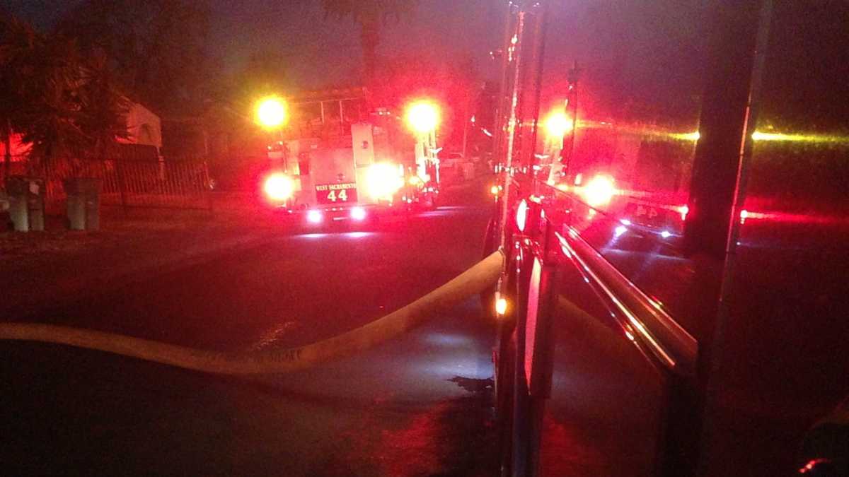Photos: 2-story building in West Sac catches fire
