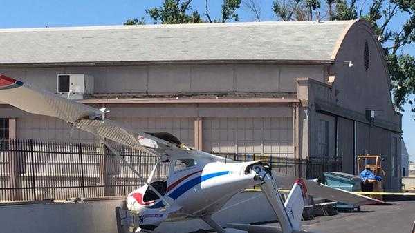 Taxiing plane crashes at Modesto airport