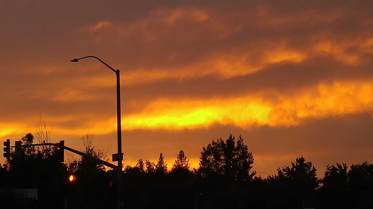 Photos of an August sunset in Northern California
