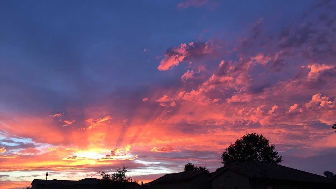 Photos of an August sunset in Northern California