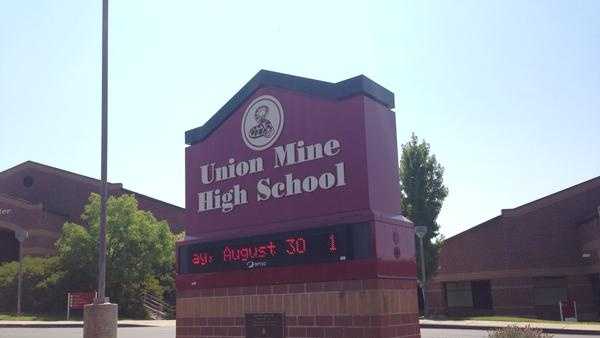2 Union Mine HS football players collapse, hospitalized