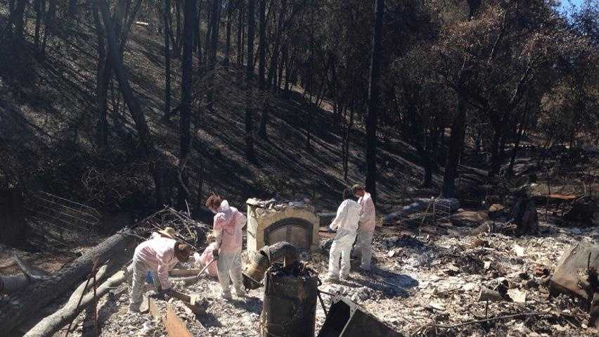 Sorting through the rubble: Butte Fire victims clean up