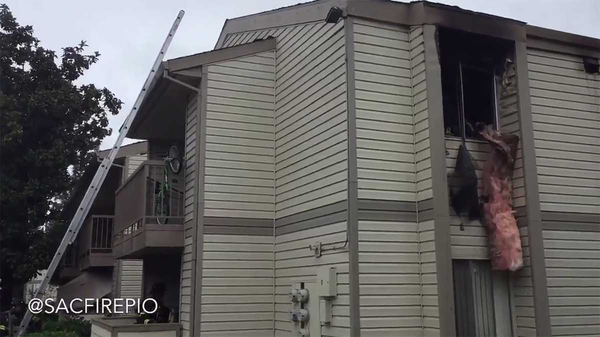 Blaze engulfs Natomas apartment unit with heavy smoke