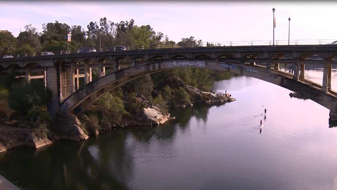 Folsom's Rainbow Bridge closed for next week