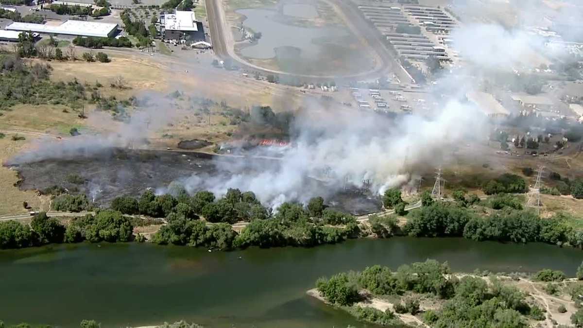 45-acre grass fire ignited near Cal Expo