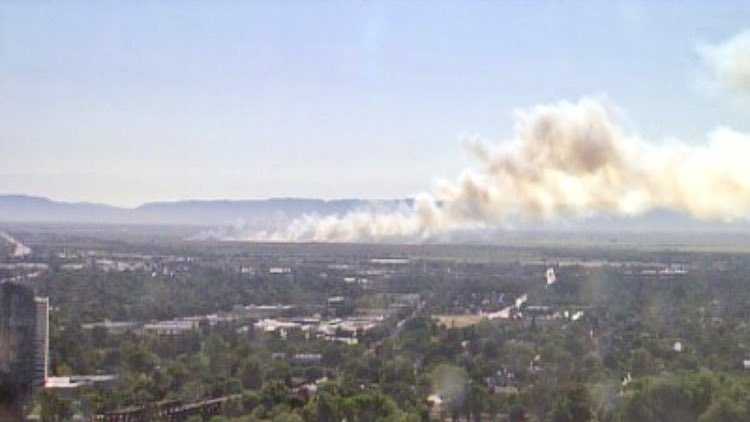 Grass fire outside Davis in Yolo County contained