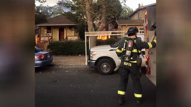 Modesto house fire leaves occupants without a home