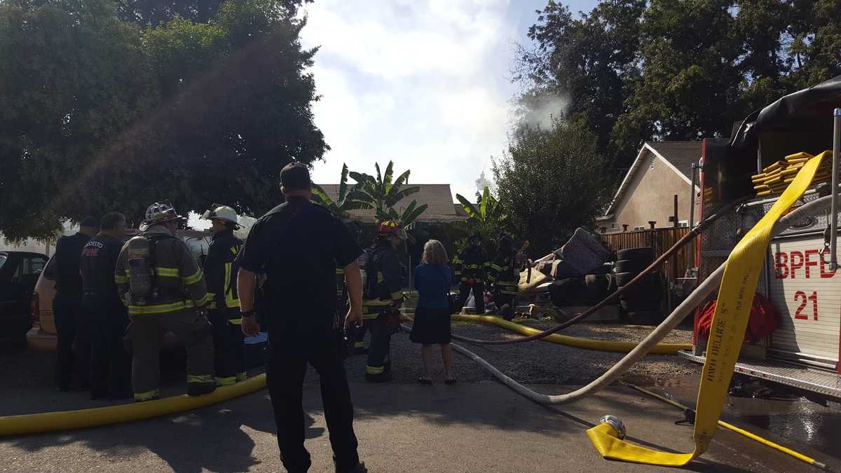 Crews contain house fire in Modesto