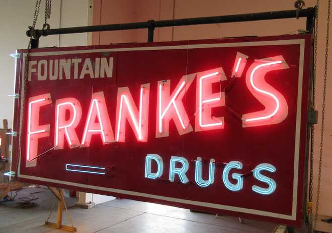 Historic neon signs to hang in Golden 1 Center