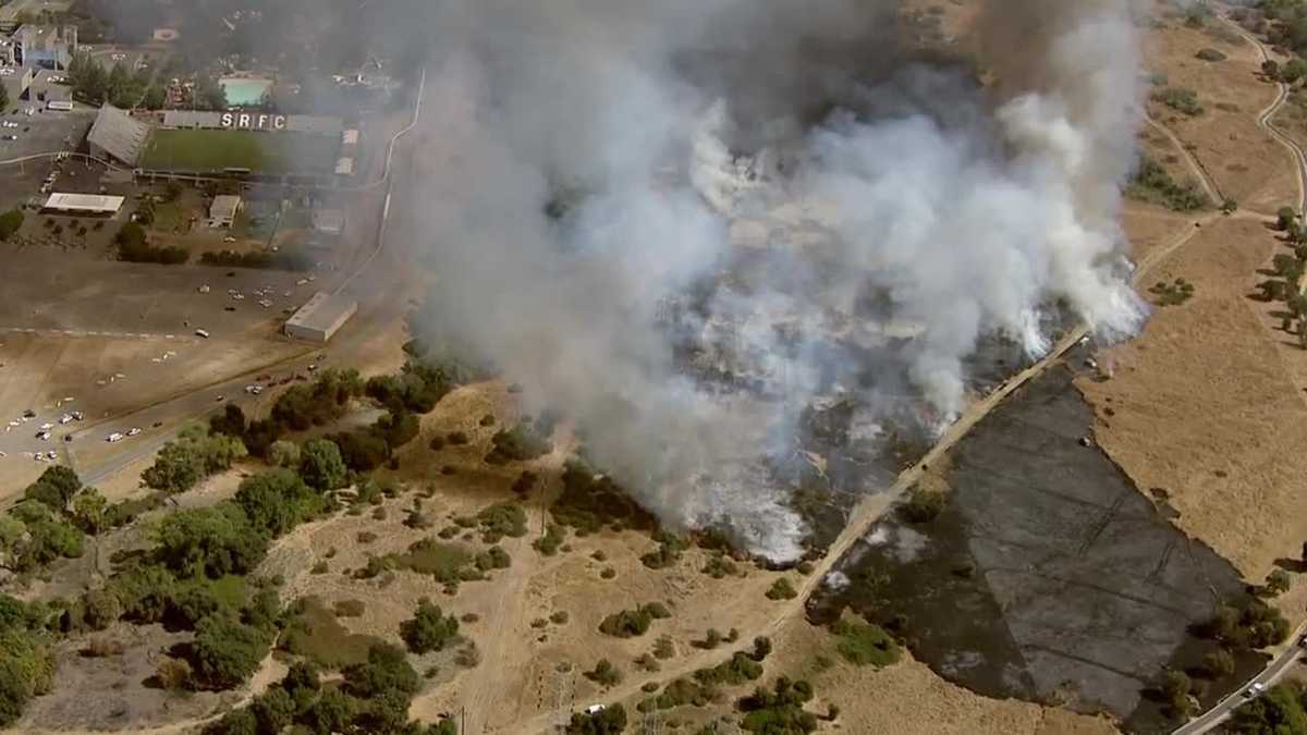 Photos: Fire burns near American River Parkway