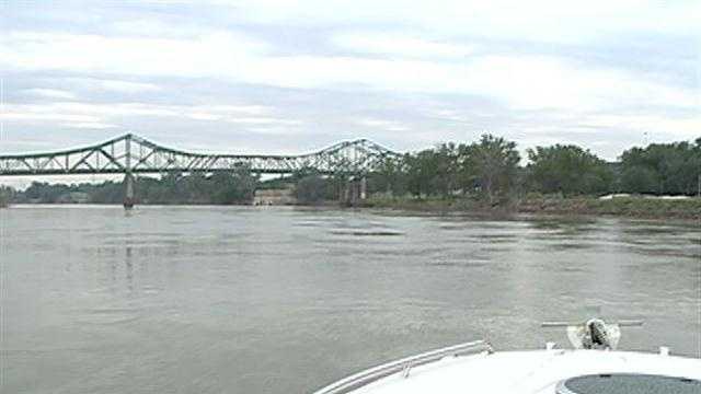 Corps awards $8M for Missouri River channel project