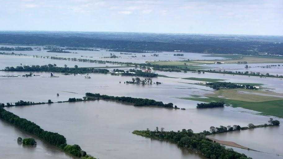 Photos: Incredible view of 2011 Missouri River flooding