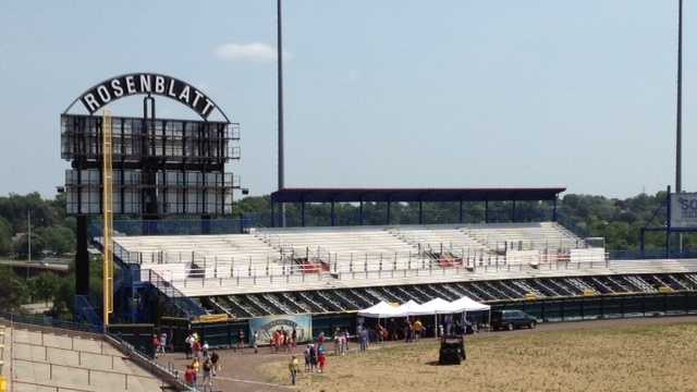 Images: Fans get last look at Rosenblatt Stadium