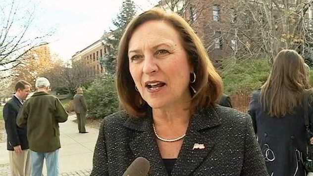 Despite asking Trump to step down, Deb Fischer announces support for ...