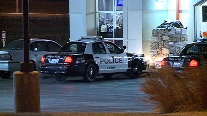 Police seek help identifying robbers