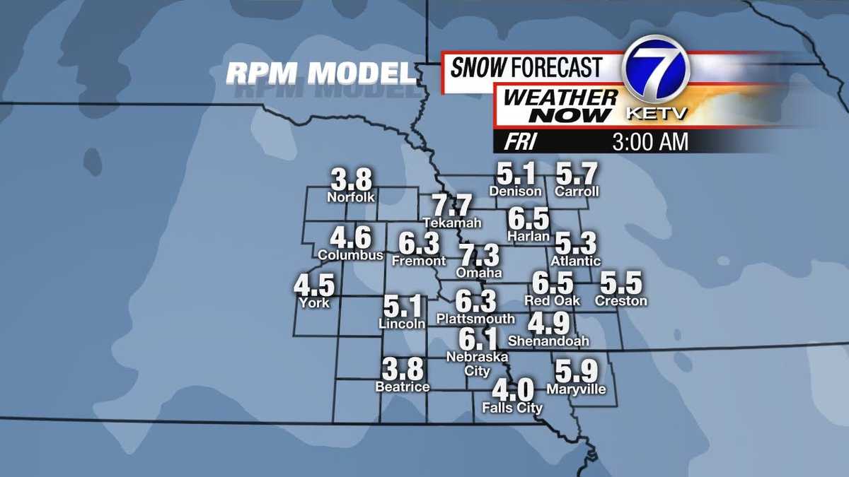 Hour-by-hour predicted snowfall totals