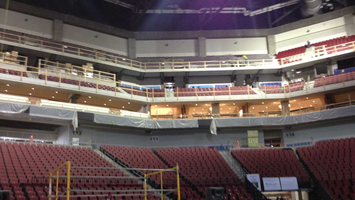 Inside look to Pinnacle Bank Arena construction