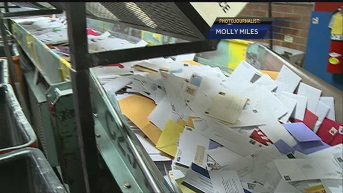 U.S. Postal Service prepares for busy Monday