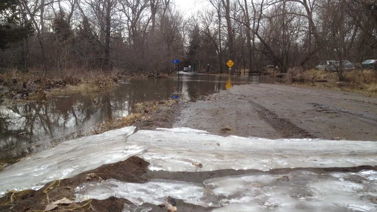 Ice jams cause flood worry for Nebraska town