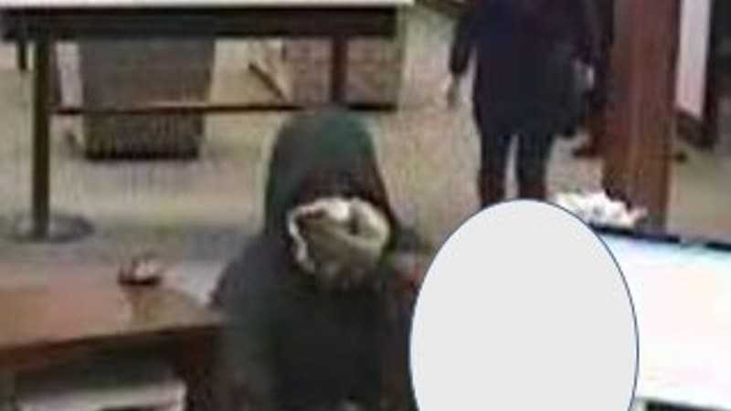 Police: Female bank robber claimed to have bomb