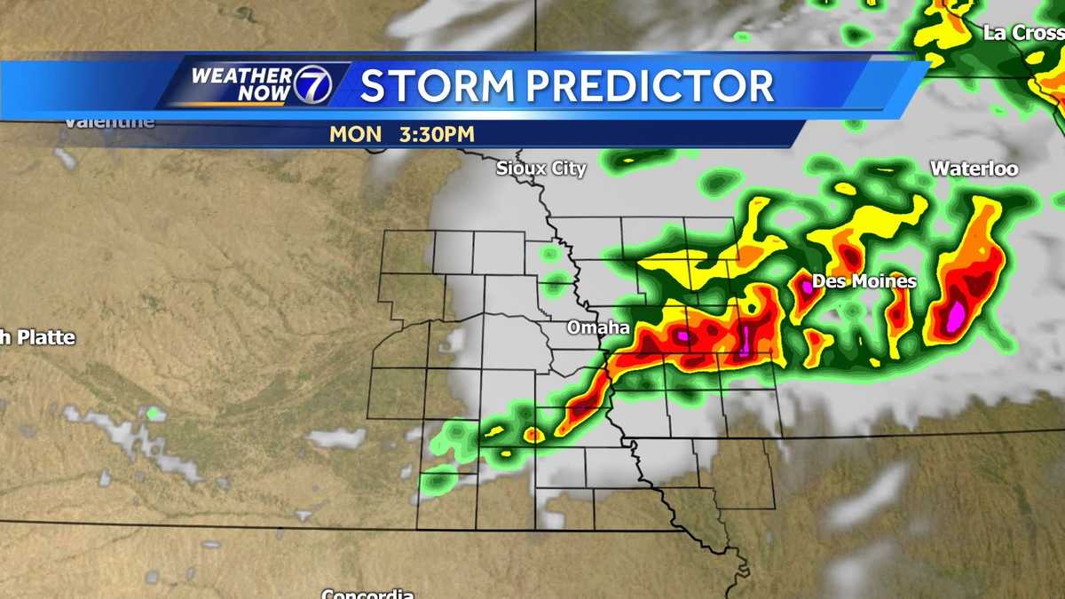 Hour-by-hour Storm Predictor