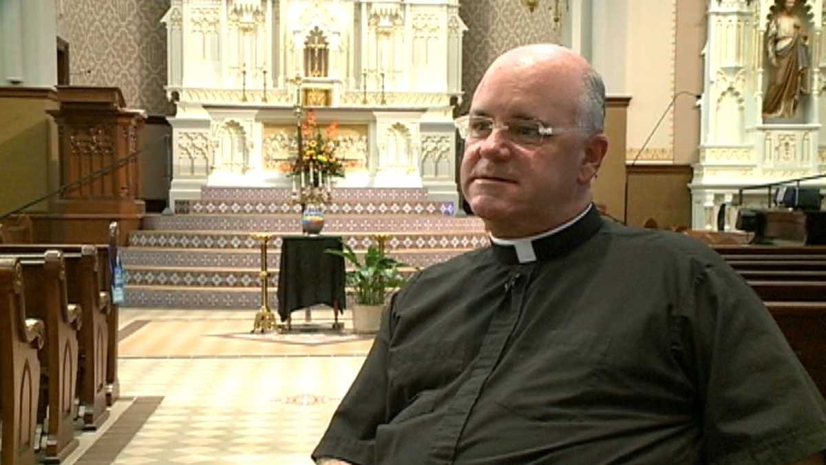 Omaha priest's cancer diagnosis strengthens his spirit