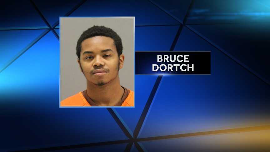 Judge reduces bond for weapons suspect