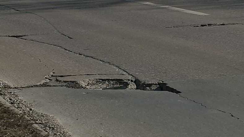 How to best dodge pothole damage?