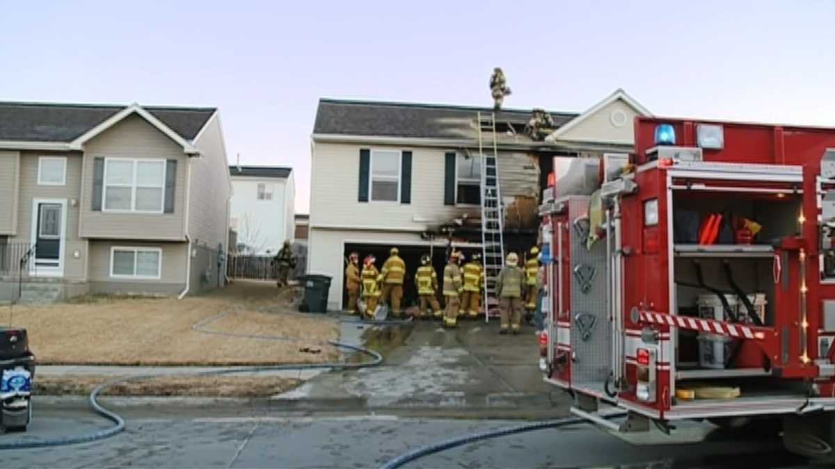 Deputies credited for initial response to house fire