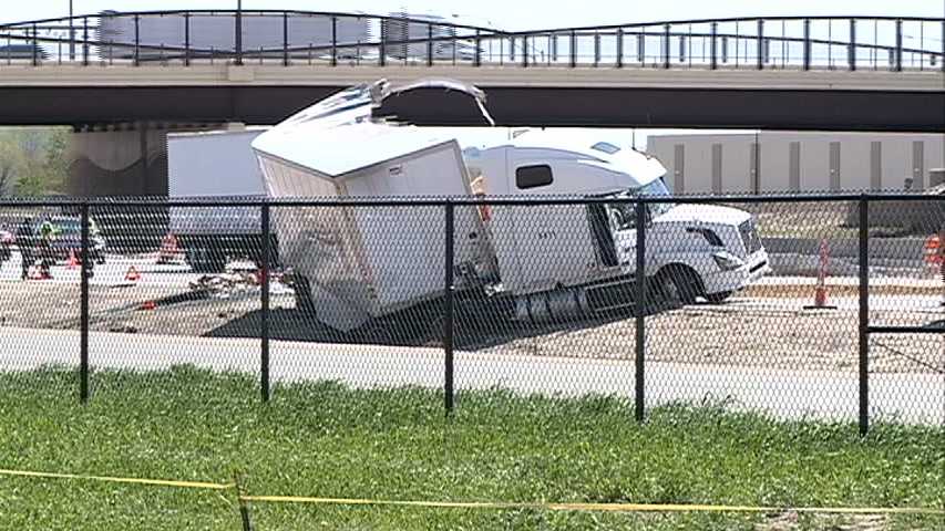 Photos Semi Crash Stalls I 80 Traffic In Council Bluffs