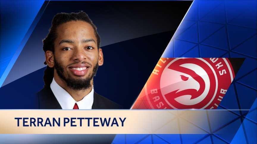 Report: Petteway has partially guaranteed deal with Atlanta Hawks