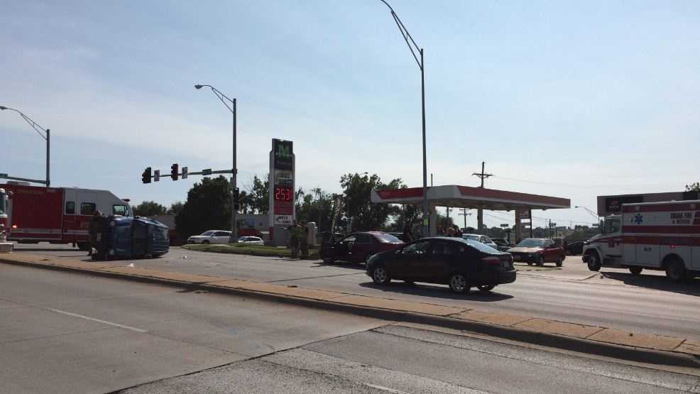 1 injured in rollover crash near 60th, Grover