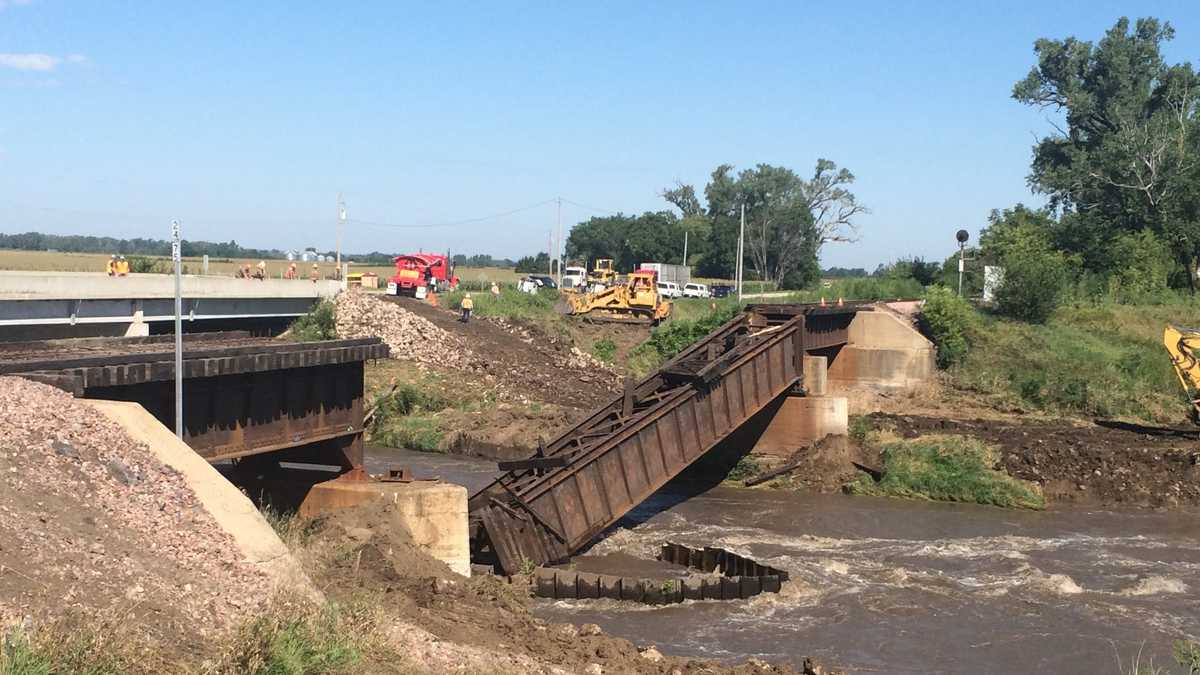 PHOTOS: Railroad bridge collapses near Little Sioux, Iowa